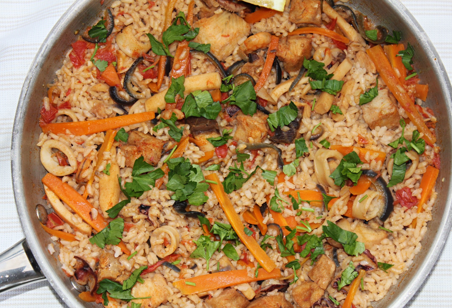 Authentic Seafood Rice Recipe (Easy One-Pan Meal) - Tasty Recipes and ...